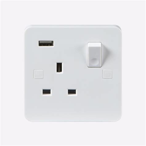 13A 1G SWITCH SOCKET WITH COVER